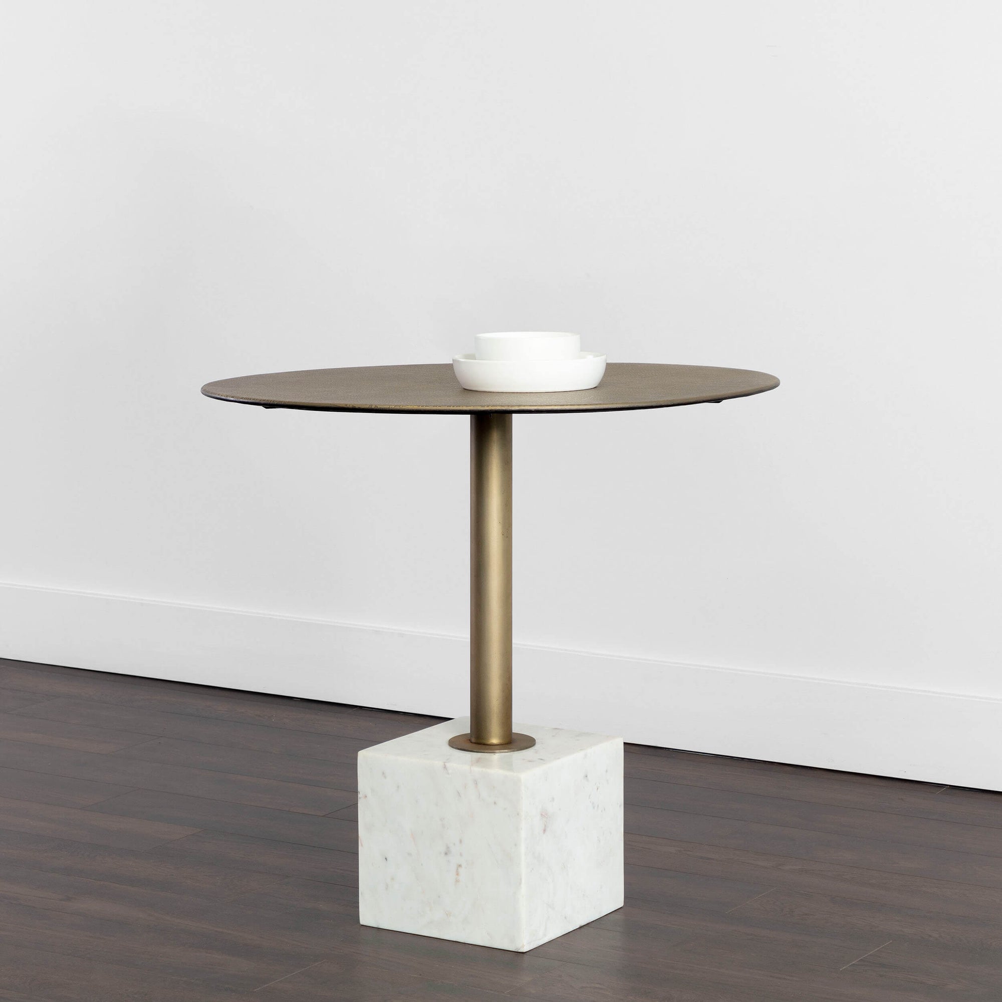 Kata 32" Round Bistro Table, White Marble – High Fashion Home