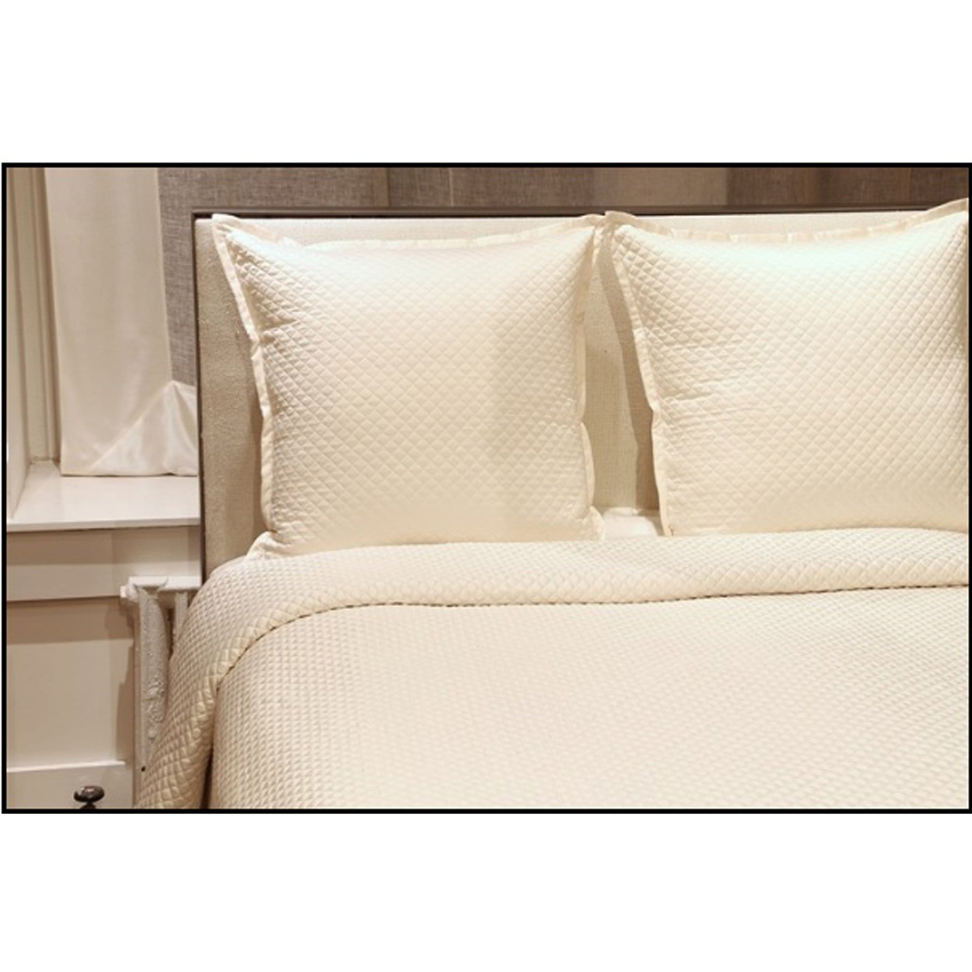 Diamond Coverlet Set, Ivory – High Fashion Home